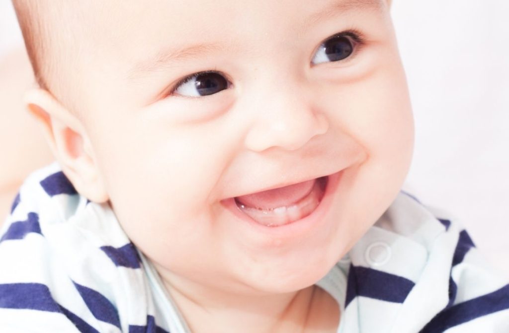 Kapan Gigi Bayi Tumbuh?